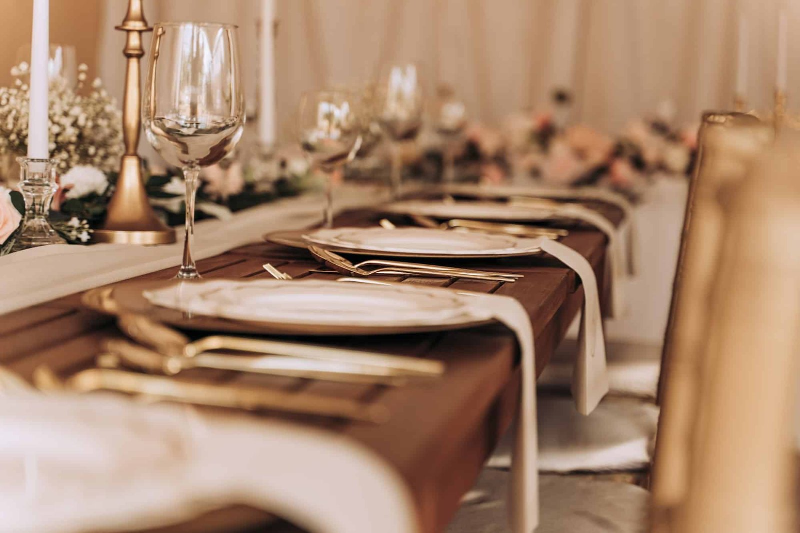 Transform Your Celebration with Complete Event Party Decorations for ...